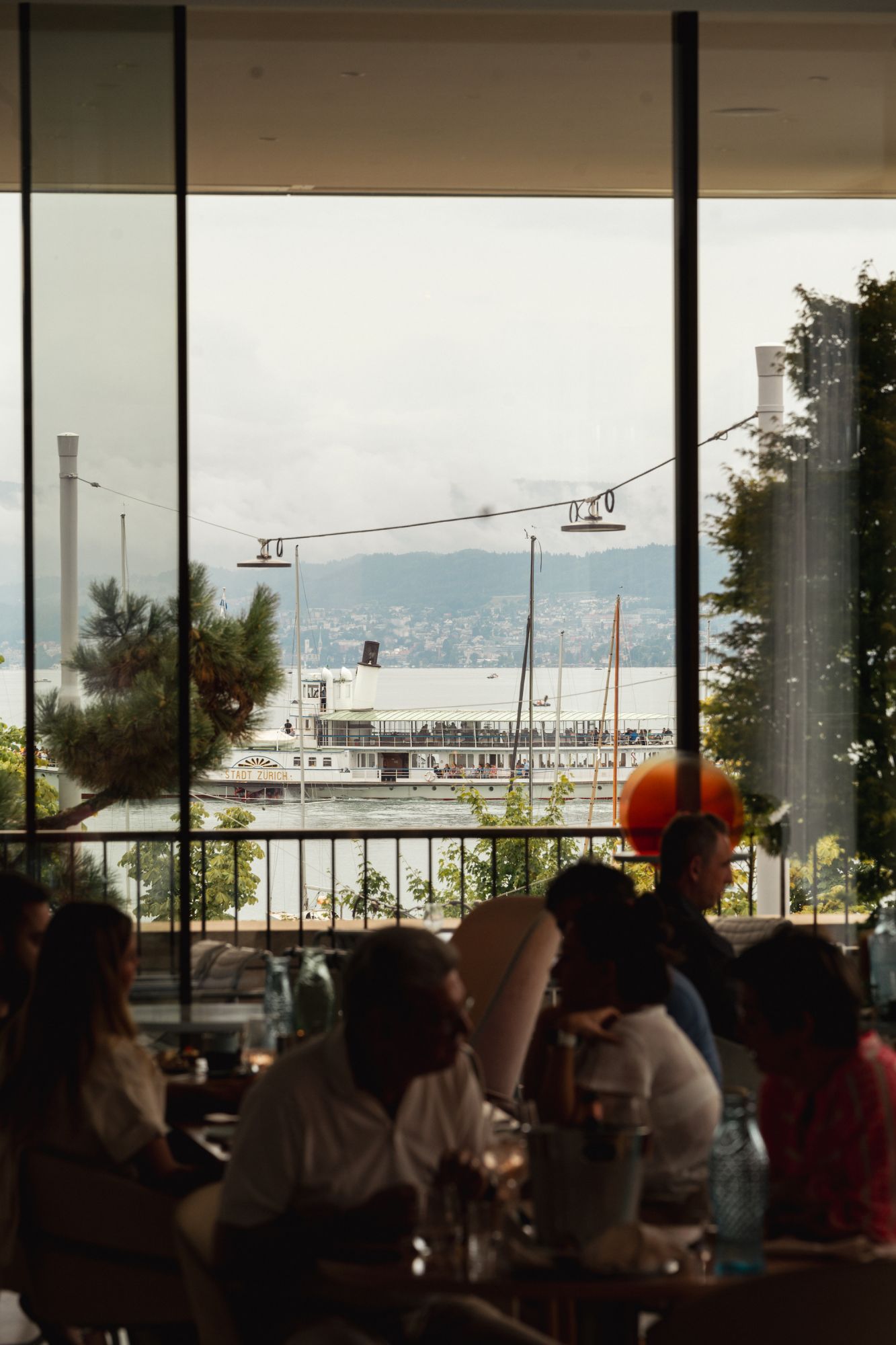 Entdecken Sie Zürich neu - LUX Restaurant & Bar